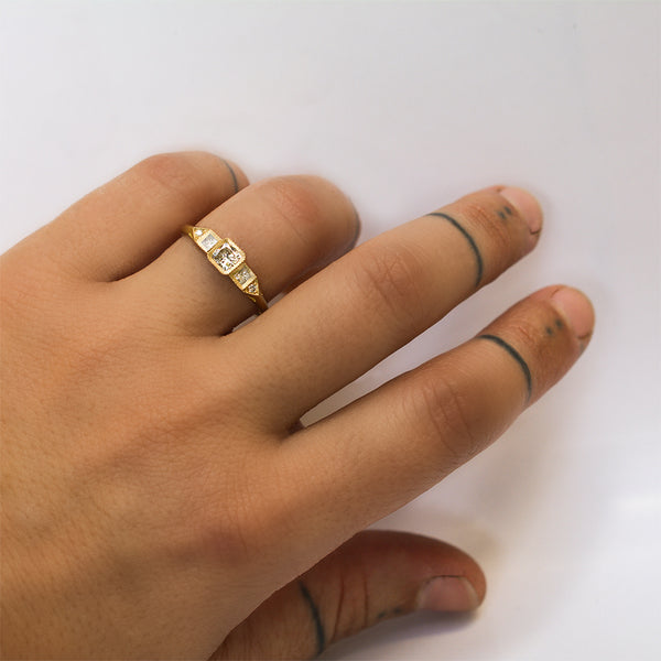Cushion Diamond Ring - 18k solid gold & Diamondss – YAEL LEVIN