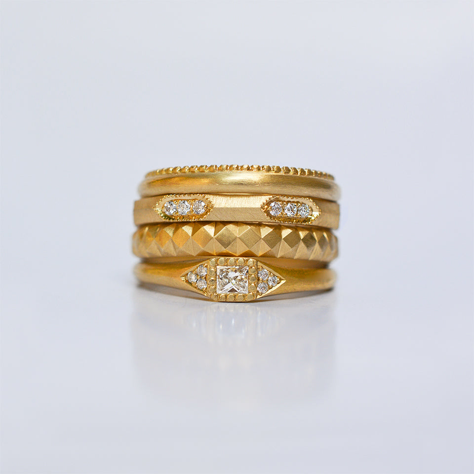 Princess ring - 18k solid gold & diamonds – YAEL LEVIN